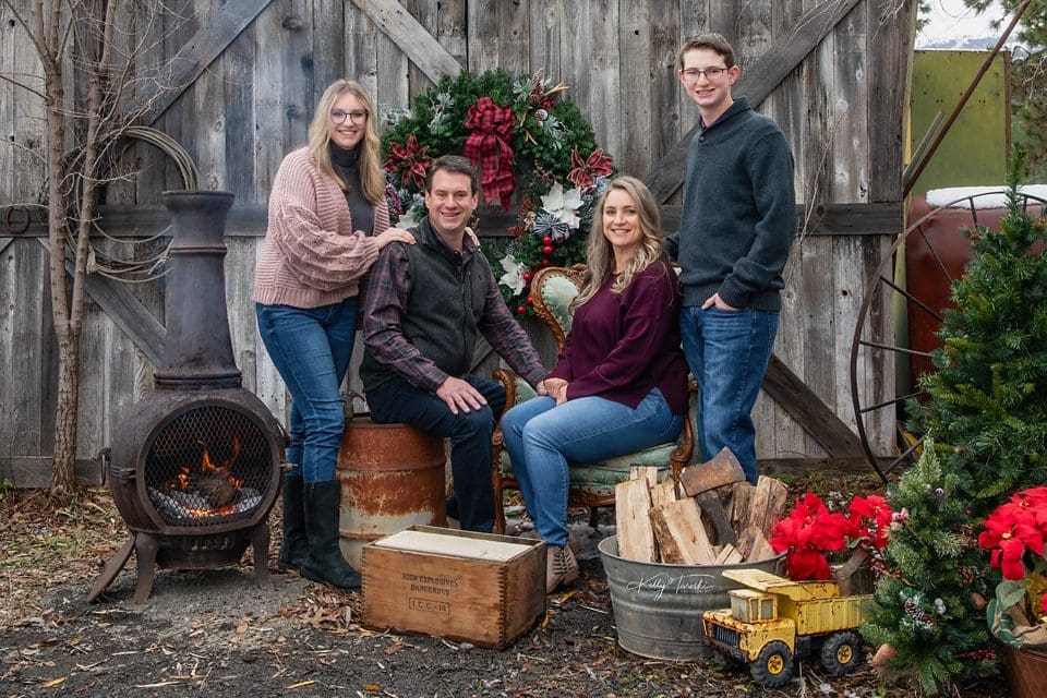 Fall Family Photo Ideas That Capture Perfect Memories